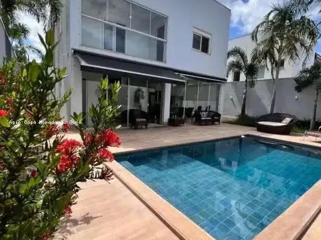 Casa / Sobrado em Condomínio para Locação em Cuiabá/MT Jardim Itália 4 Quartos