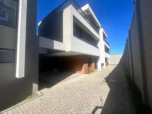 Casa / Sobrado em Condomínio para Locação em Curitiba/PR Bacacheri 3 Quartos