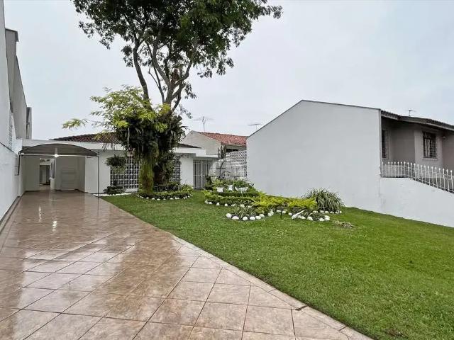 Casa / Sobrado em Condomínio para Locação em Curitiba/PR Bairro Alto 4 Quartos