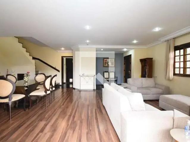Casa / Sobrado em Condomínio para Locação em Curitiba/PR Boa Vista 3 Quartos