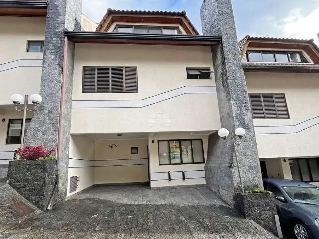 Casa / Sobrado em Condomínio para Locação em Curitiba/PR Bom Retiro 3 Quartos
