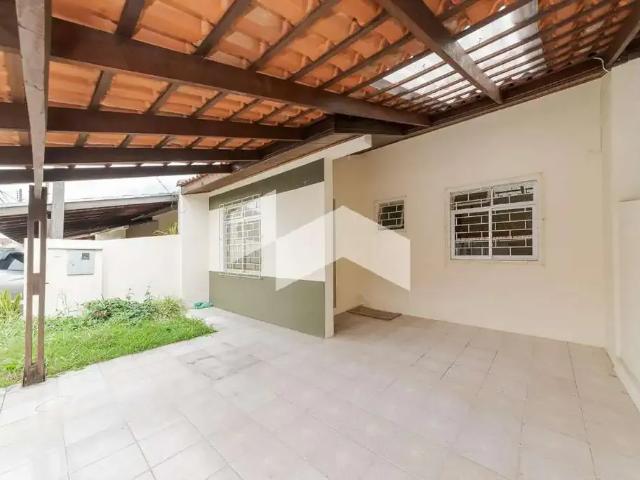 Casa / Sobrado em Condomínio para Locação em Curitiba/PR Cajuru 3 Quartos