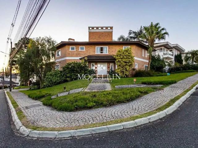 Casa / Sobrado em Condomínio para Locação em Curitiba/PR Campo Comprido 4 Quartos