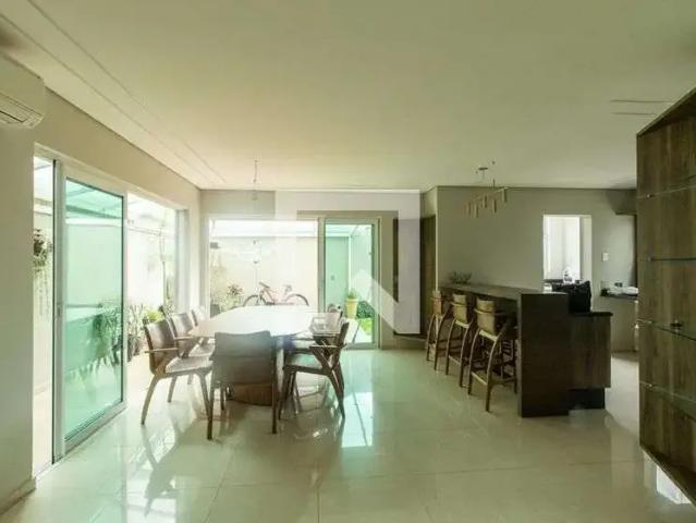 Casa / Sobrado em Condomínio para Locação em Curitiba/PR Campo Comprido 4 Quartos
