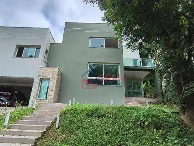 Casa / Sobrado em Condomínio para Locação em Curitiba/PR Campo Comprido 5 Quartos