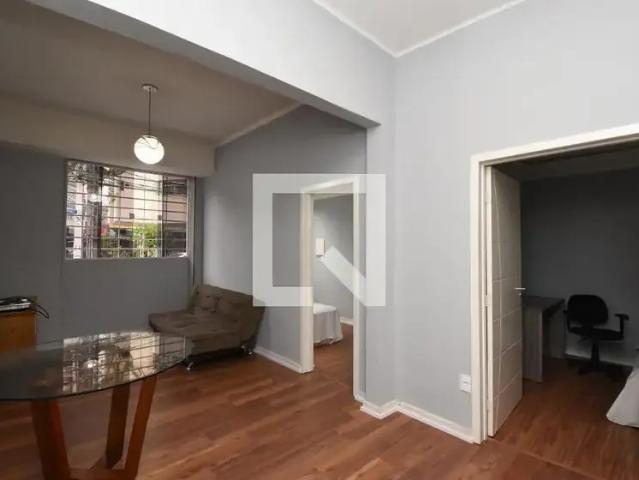 Casa / Sobrado em Condomínio para Locação em Curitiba/PR Centro 2 Quartos
