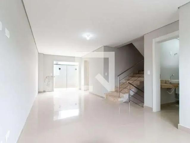Casa / Sobrado em Condomínio para Locação em Curitiba/PR Fazendinha 3 Quartos