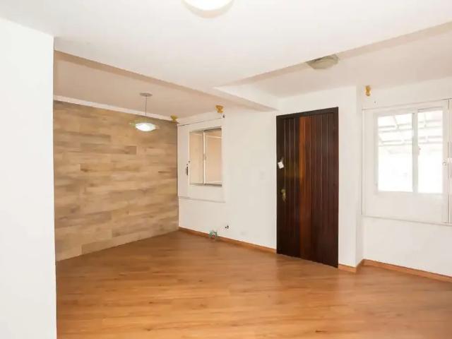 Casa / Sobrado em Condomínio para Locação em Curitiba/PR São Francisco 2 Quartos