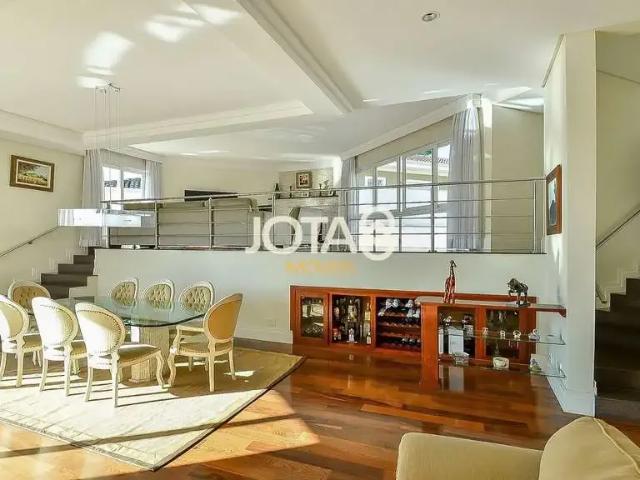Casa / Sobrado em Condomínio para Locação em Curitiba/PR São Lourenço 4 Quartos
