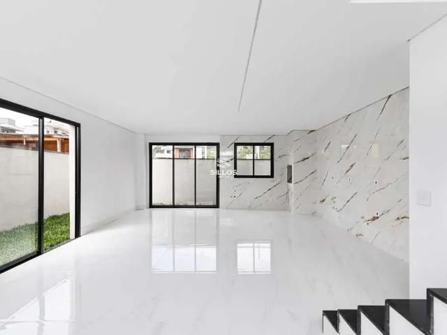 Casa / Sobrado em Condomínio para Locação em Curitiba/PR Santa Cândida 3 Quartos