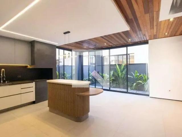 Casa / Sobrado em Condomínio para Locação em Curitiba/PR Santa Cândida 3 Quartos