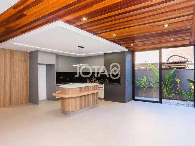 Casa / Sobrado em Condomínio para Locação em Curitiba/PR Santa Cândida 3 Quartos