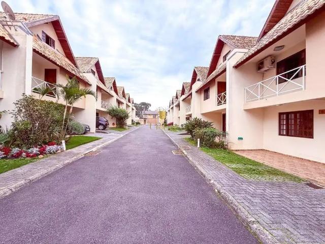 Casa / Sobrado em Condomínio para Locação em Curitiba/PR Santa Cândida 3 Quartos