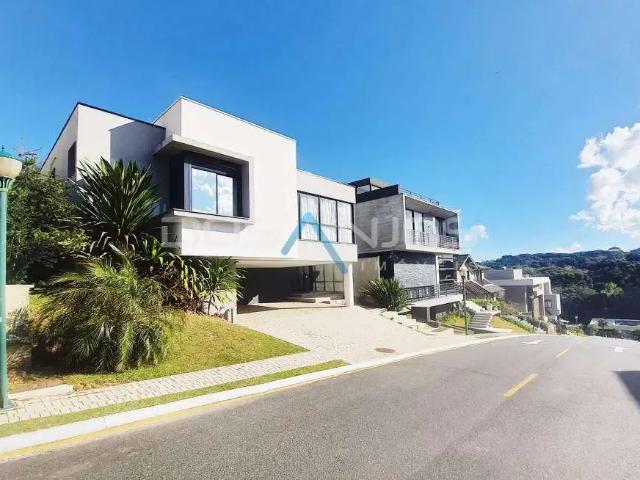 Casa / Sobrado em Condomínio para Locação em Curitiba/PR Santa Felicidade 4 Quartos