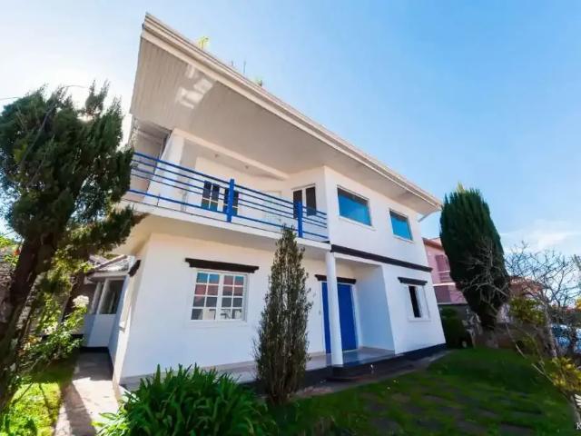 Casa / Sobrado em Condomínio para Locação em Curitiba/PR Santa Felicidade 4 Quartos