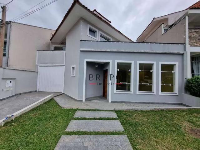 Casa / Sobrado em Condomínio para Locação em Curitiba/PR Santo Inácio 3 Quartos