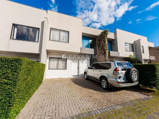 Casa / Sobrado em Condomínio para Locação em Curitiba/PR Seminário 3 Quartos