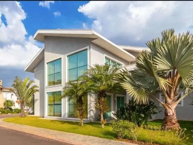 Casa / Sobrado em Condomínio para Locação em Curitiba/PR Uberaba 3 Quartos