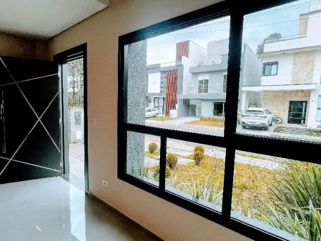 Casa / Sobrado em Condomínio para Locação em Curitiba/PR Umbará 3 Quartos