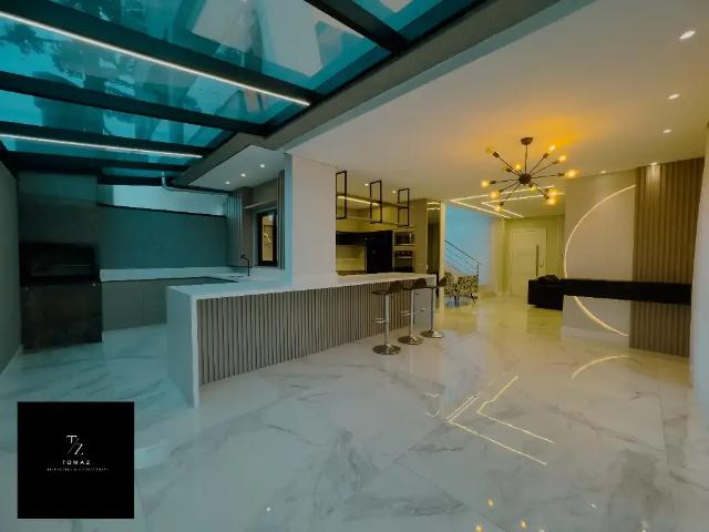 Casa / Sobrado em Condomínio para Locação em Curitiba/PR Xaxim 3 Quartos