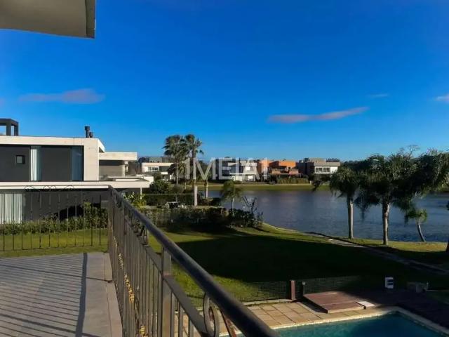 Casa / Sobrado em Condomínio para Locação em Eldorado do Sul/RS Sans Souci 4 Quartos