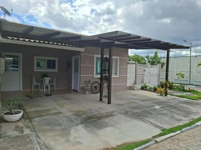 Casa / Sobrado em Condomínio para Locação em Feira de Santana/BA Sim 4 Quartos