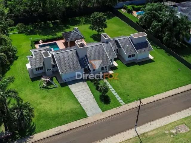 Casa / Sobrado em Condomínio para Locação em Foz do Iguaçu/PR Cognópolis 5 Quartos