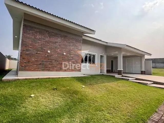 Casa / Sobrado em Condomínio para Locação em Foz do Iguaçu/PR Chácara Dom Emílio 4 Quartos