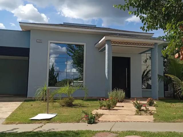 Casa / Sobrado em Condomínio para Locação em Foz do Iguaçu/PR Jardim das Laranjeiras 3 Quartos