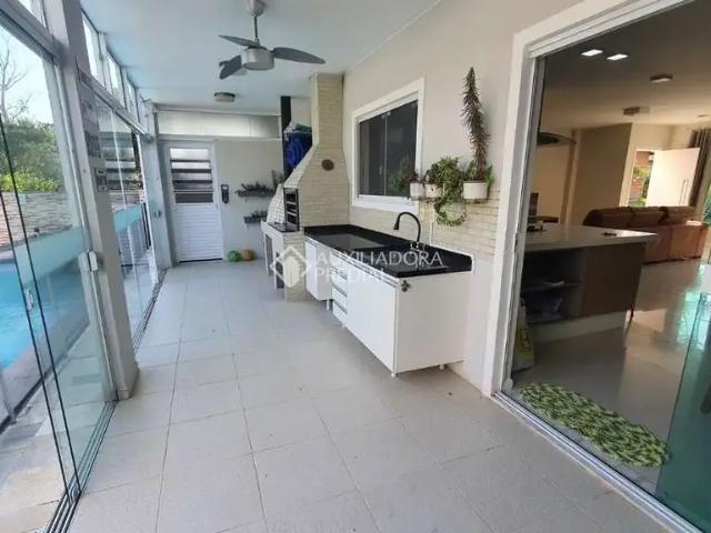 Casa / Sobrado em Condomínio para Locação em Florianópolis/SC Cachoeira do Bom Jesus 4 Quartos