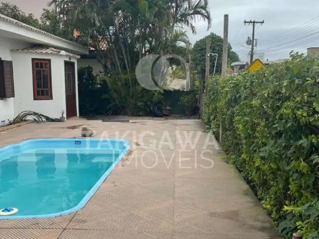 Casa / Sobrado em Condomínio para Locação em Florianópolis/SC Cachoeira do Bom Jesus 3 Quartos
