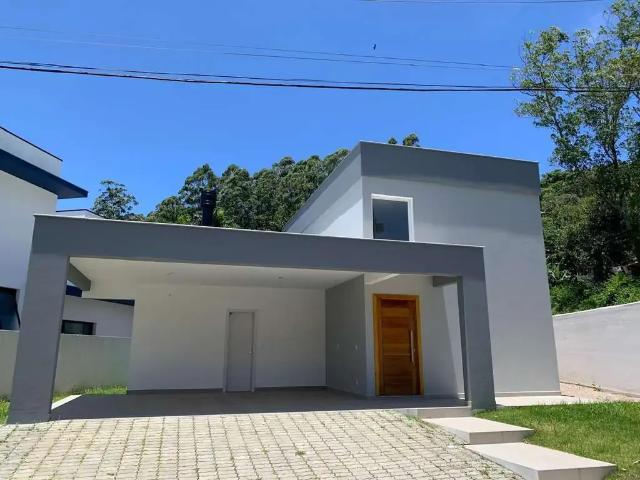 Casa / Sobrado em Condomínio para Locação em Florianópolis/SC Cachoeira do Bom Jesus 3 Quartos