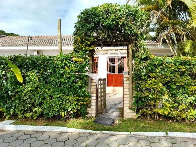 Casa / Sobrado em Condomínio para Locação em Florianópolis/SC Cachoeira do Bom Jesus 3 Quartos