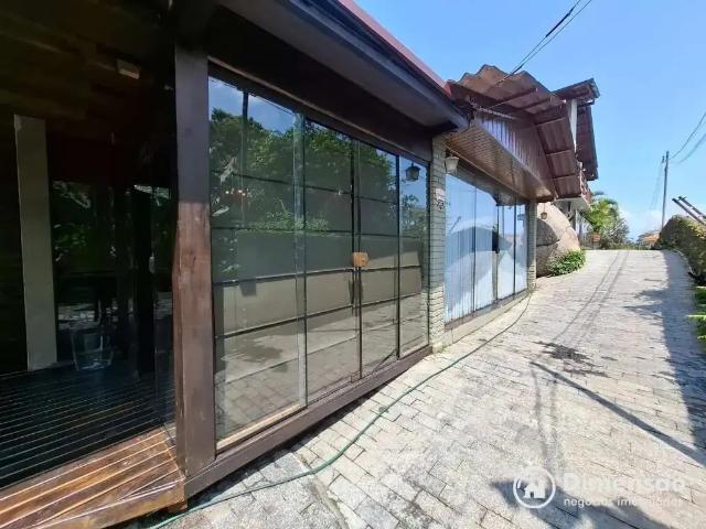 Casa / Sobrado em Condomínio para Locação em Florianópolis/SC Cacupé 3 Quartos