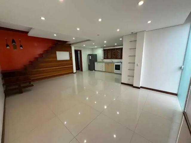 Casa / Sobrado em Condomínio para Locação em Florianópolis/SC Campeche 1 Quartos