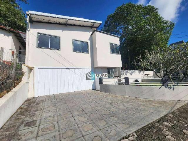 Casa / Sobrado em Condomínio para Locação em Florianópolis/SC Carvoeira 3 Quartos