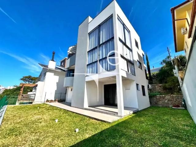 Casa / Sobrado em Condomínio para Locação em Florianópolis/SC Carvoeira 4 Quartos