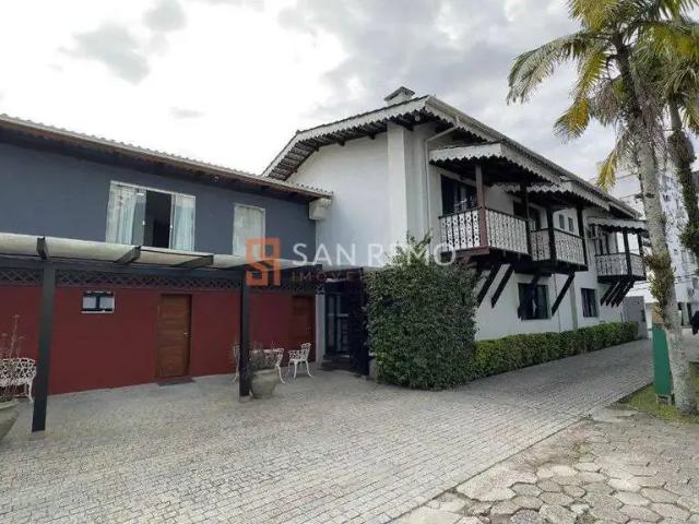 Casa / Sobrado em Condomínio para Locação em Florianópolis/SC Carvoeira 7 Quartos