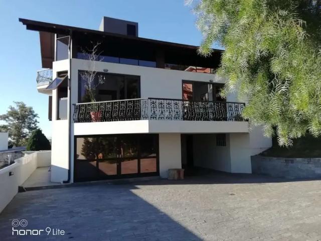 Casa / Sobrado em Condomínio para Locação em Florianópolis/SC Centro 4 Quartos