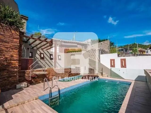 Casa / Sobrado em Condomínio para Locação em Florianópolis/SC Agronômica 4 Quartos