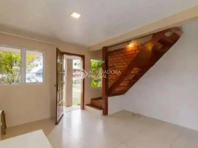 Casa / Sobrado em Condomínio para Locação em Florianópolis/SC Barra da Lagoa 2 Quartos