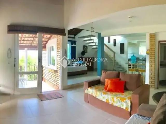 Casa / Sobrado em Condomínio para Locação em Florianópolis/SC Ingleses do Rio Vermelho 2 Quartos