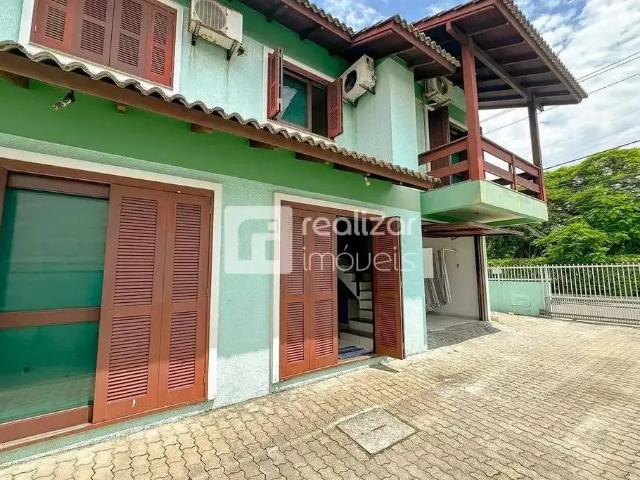 Casa / Sobrado em Condomínio para Locação em Florianópolis/SC Ingleses do Rio Vermelho 3 Quartos