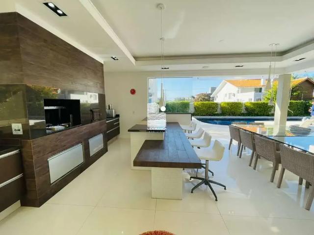 Casa / Sobrado em Condomínio para Locação em Florianópolis/SC Jurerê Internacional 9 Quartos