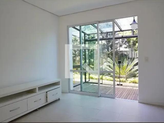Casa / Sobrado em Condomínio para Locação em Florianópolis/SC Lagoa da Conceição 3 Quartos