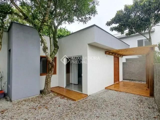 Casa / Sobrado em Condomínio para Locação em Florianópolis/SC Lagoa da Conceição 1 Quartos