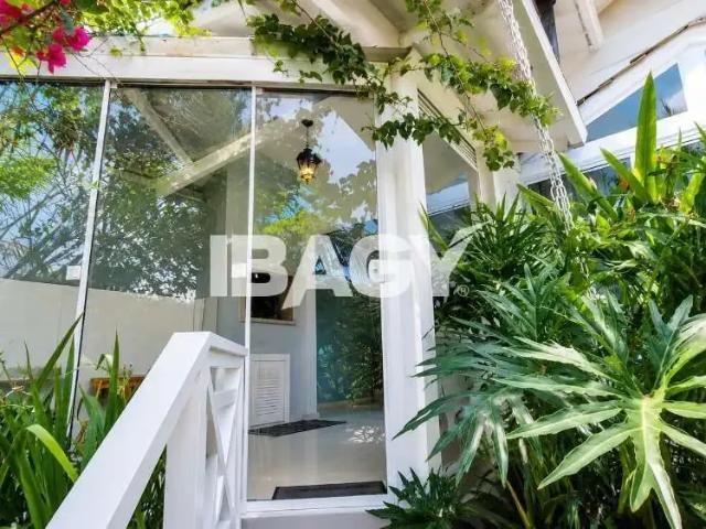 Casa / Sobrado em Condomínio para Locação em Florianópolis/SC Lagoa da Conceição 2 Quartos