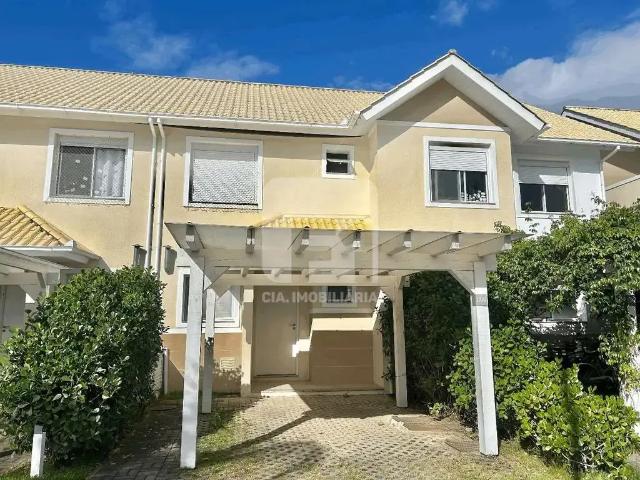 Casa / Sobrado em Condomínio para Locação em Florianópolis/SC Morro das Pedras 2 Quartos