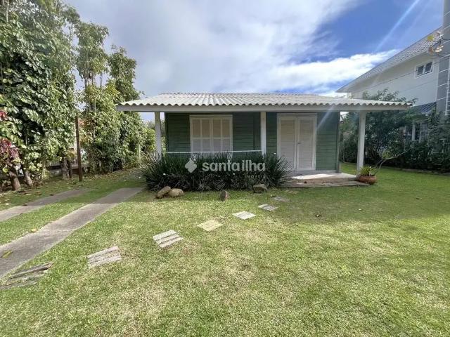 Casa / Sobrado em Condomínio para Locação em Florianópolis/SC Morro das Pedras 2 Quartos