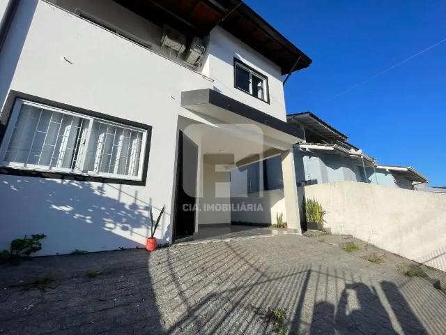 Casa / Sobrado em Condomínio para Locação em Florianópolis/SC Santa Mônica 3 Quartos